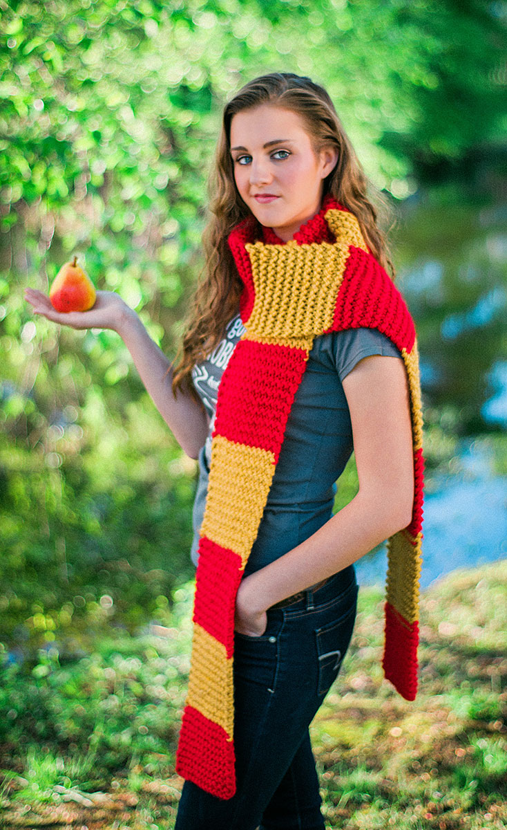 How to weave in ends in knitting (while you're still knitting the ...