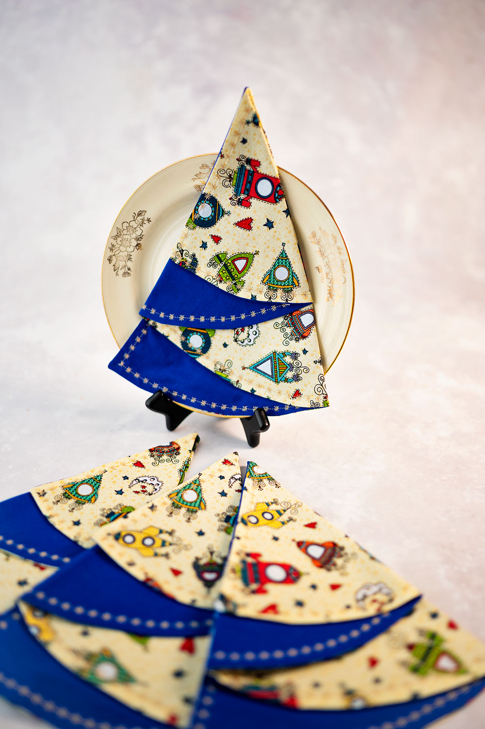 Folded Christmas Tree Napkin Easy Christmas Sewing - Pattymac Makes