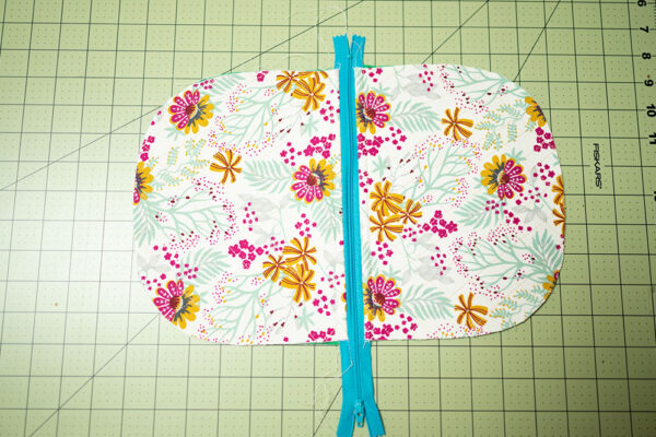 Quilted Zipper Pouch Tutorial with Complete Instructions