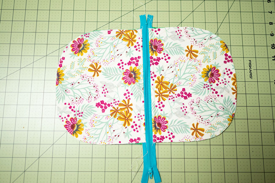 Quilted Zipper Pouch Tutorial with Complete Instructions