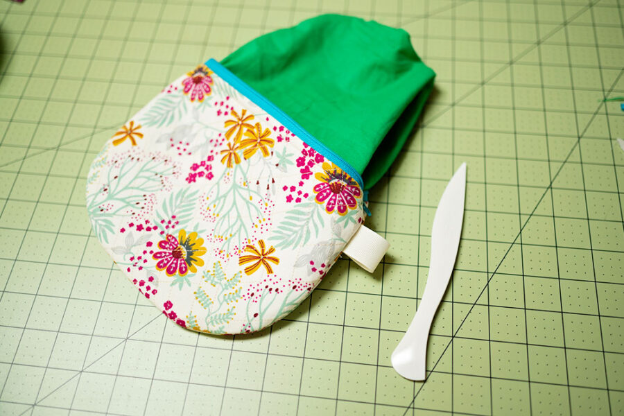 Quilted Zipper Pouch Tutorial with Complete Instructions