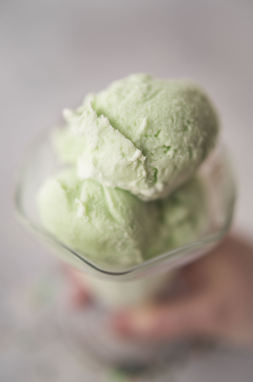 Refreshing and Oh So Easy to Mix Mint Ice Cream